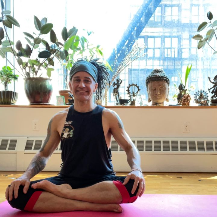 FIVE TIPS TO TAKE YOUR YOGA PRACTICE TO THE NEXT LEVEL - Sonic yoga